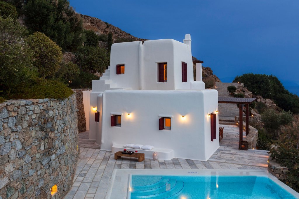 VillaMore - Luxury And Private Villa Rentals in Europe