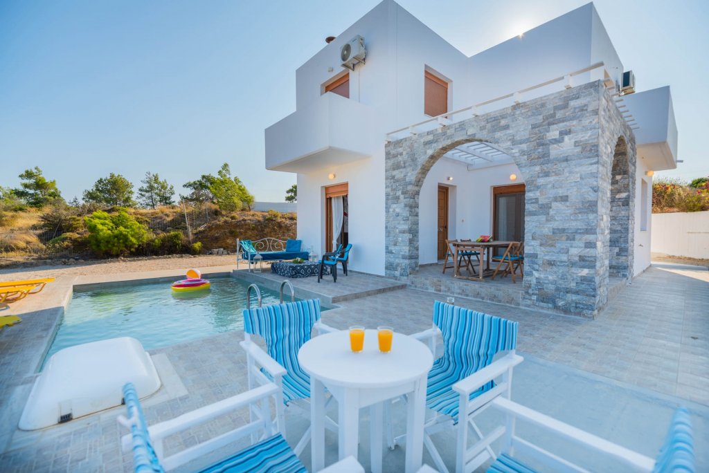 VillaMore - Luxury And Private Villa Rentals in Europe